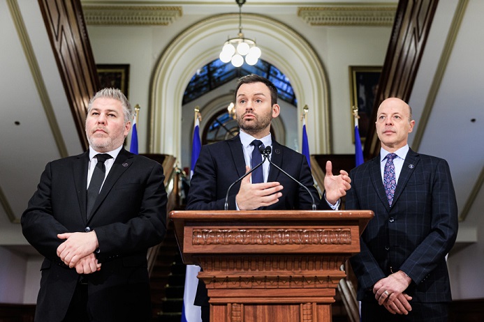 Pour le PQ, les hausses de salaires des députés devraient suivre celle ...